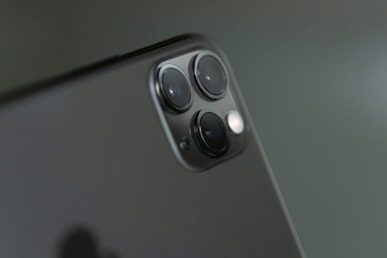 How to Mute the iPhone Camera Shutter | Japan-Spec Limits and Legal ...